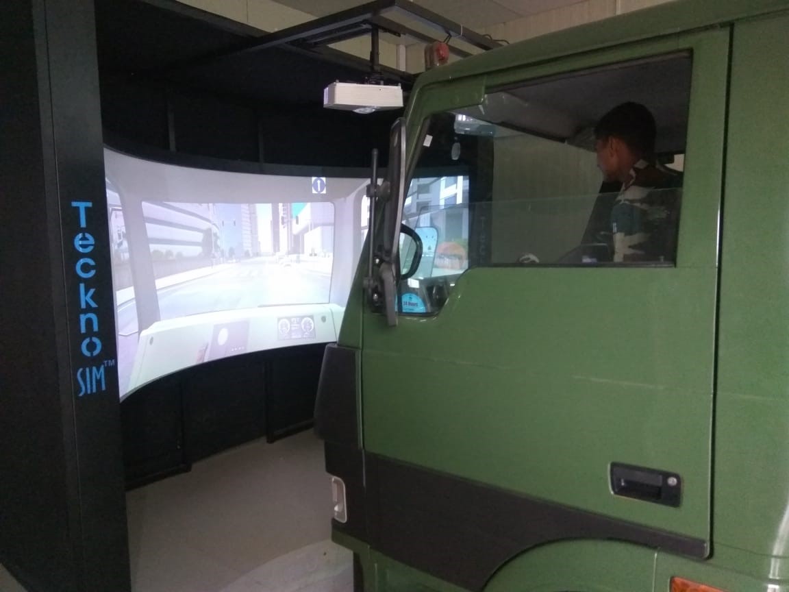 Advantages of Army Vehicle Training (Simulators) - Tecknotrove